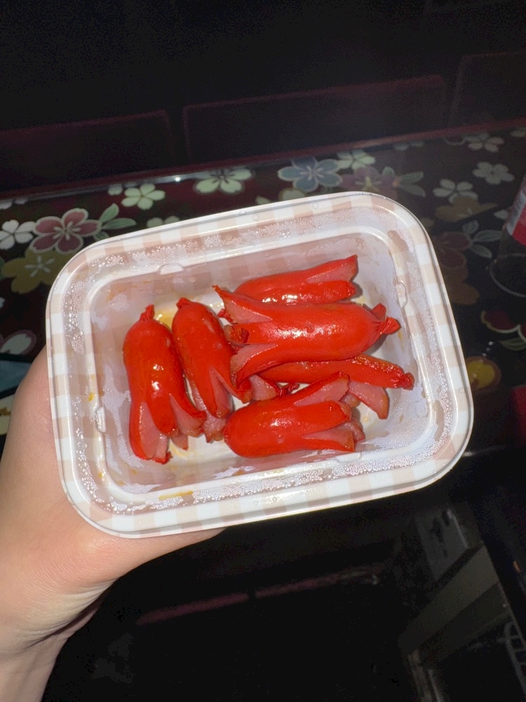 🍎 - 🍑もも🍑 - NEO GIRLS BAR 猪鹿蝶 粋・イノシカチョウ スイ - 中野のガールズバー [ポケパラ]