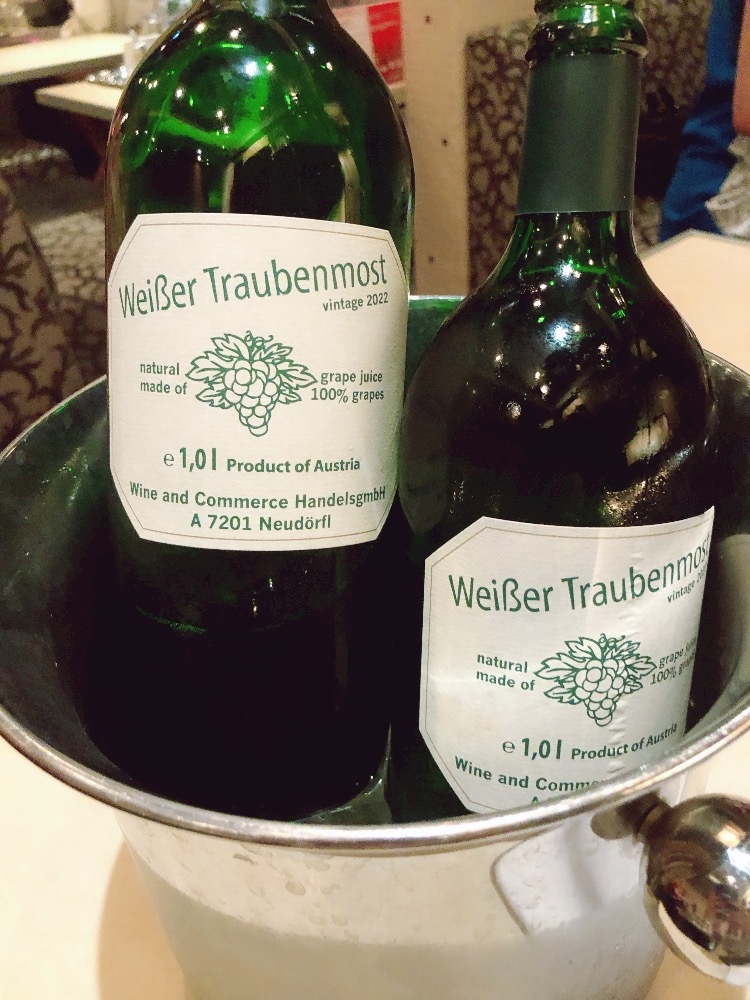 7月ありがとうございました💙総集編💙 - __しおり💙 - 大阪 熟女キャバクラ・Mrs.J ミナミ【ポケパラ】