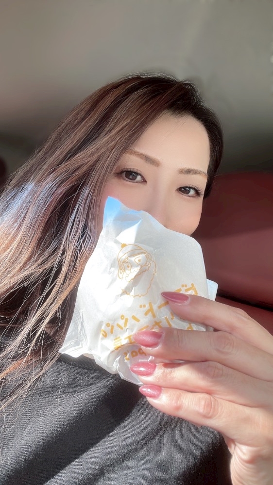 お腹空いた～ - 🫧🦋橘 れいか🦋🫧 - 錦 キャバクラ・Mrs.CAFE 離宮【ポケパラ】