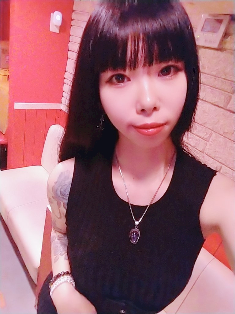 瞳で感じるもの - Rize - SM BAR SAKEBI・サケビ - 池袋西口のパブ/スナック [ポケパラ]