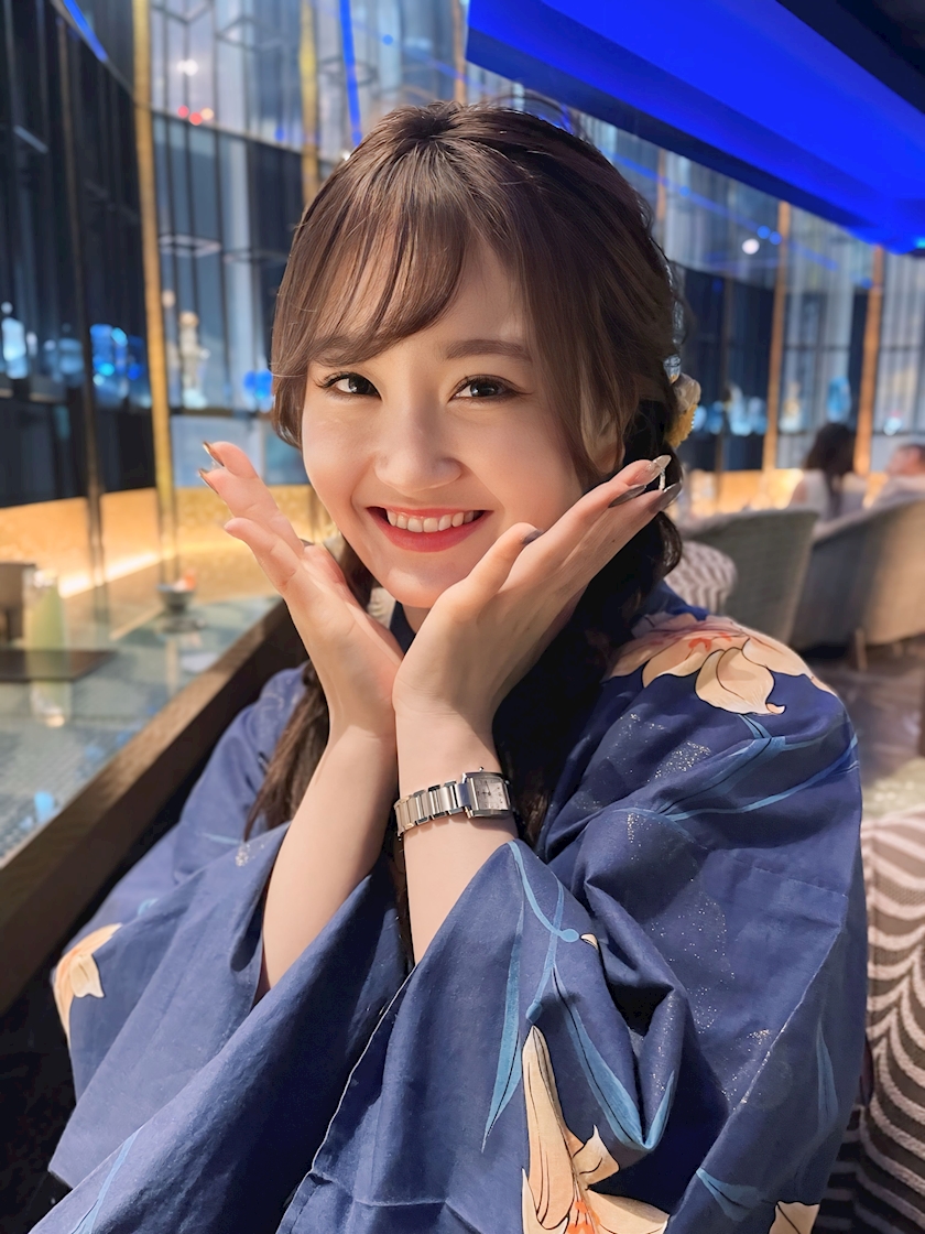 暑すぎる😭 - 安達 とも - BARCELONA 桃李・トウリ - すすきのニュークラブ（キャバクラ） [ポケパラ]