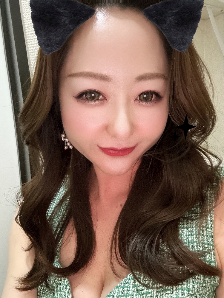 しゅっきーん🐝 ️ - 🌸綾邉 瑠那🌸 - 錦 キャバクラ・Mrs.CAFE 光 [ポケパラ]