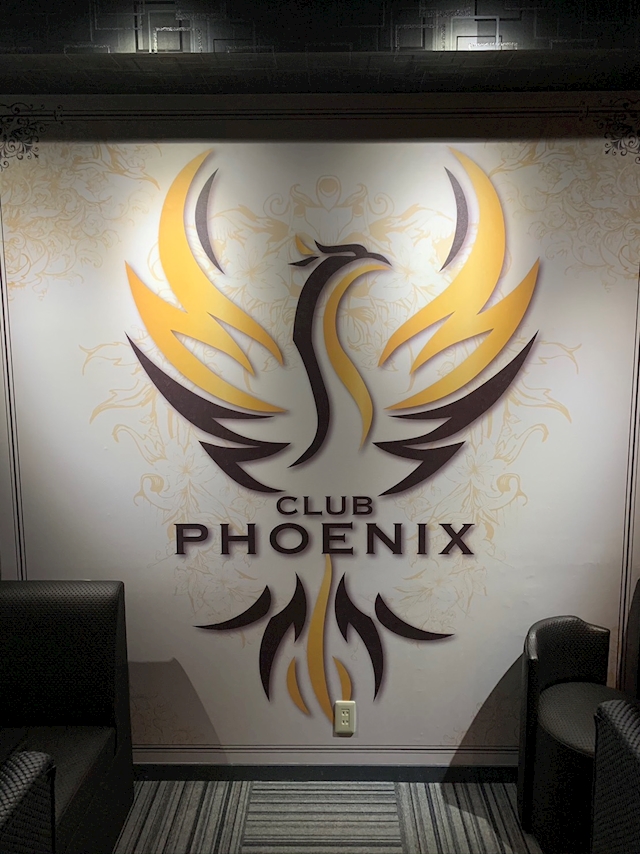 とも - CLUB PHOENIX・フェニックス - 茨木のキャバクラ【ポケパラ】