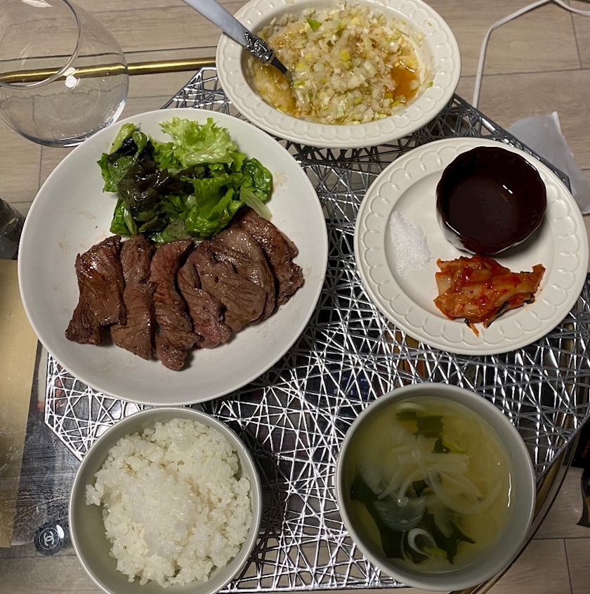 🥩 - もも - Cotton Club・コットンクラブ - 上野のキャバクラ【ポケパラ】