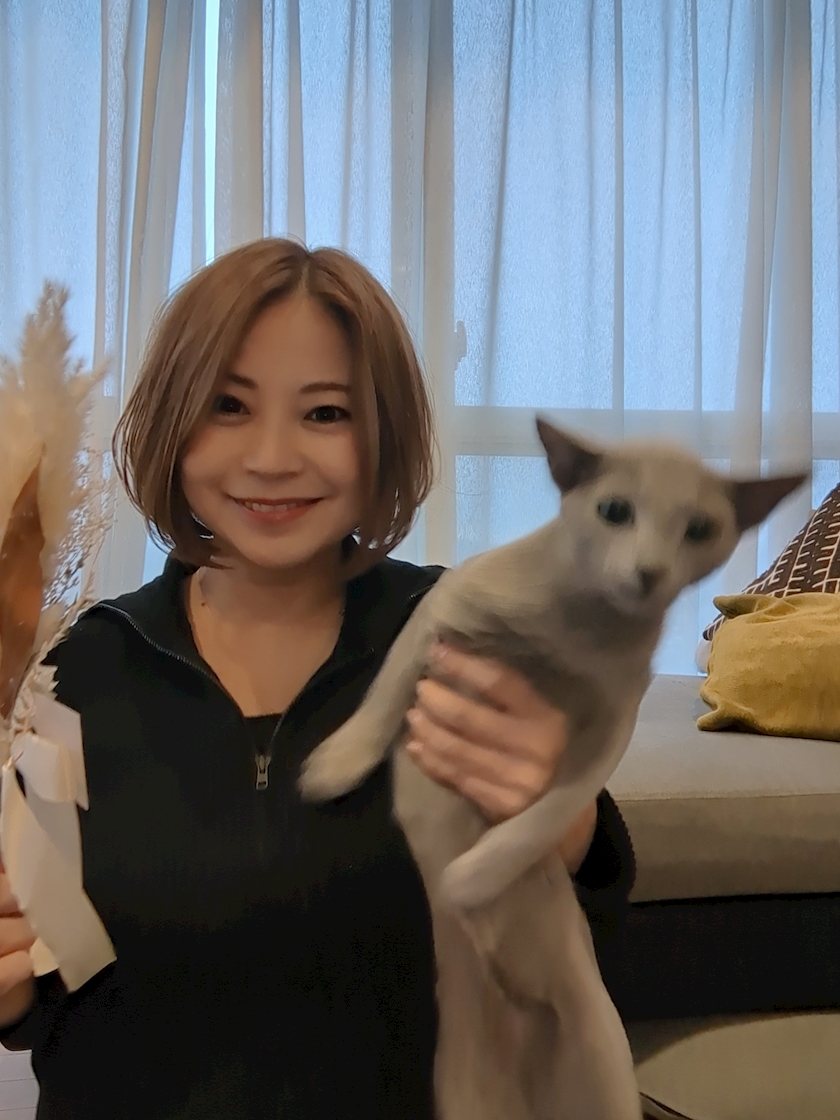 髪バッサリ切りました 8年ぶり🤩 - もえ - bar Neki.・バーネキ - 北新地のスナック【ポケパラ】