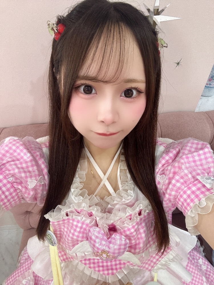 しゅ！ - まかろん - 魔法少女Pui Pui a la mode・マホウショウジョ プイプイアラモード - 歌舞伎町のコンカフェ【ポケパラ】