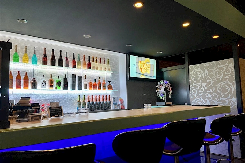 Lounge Wizard・ウィザード - 君津のスナック [ポケパラ]