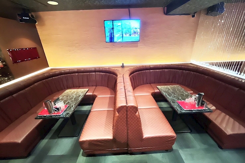 OZ KOBE・オズコウベ - 三宮のスナック [ポケパラ]