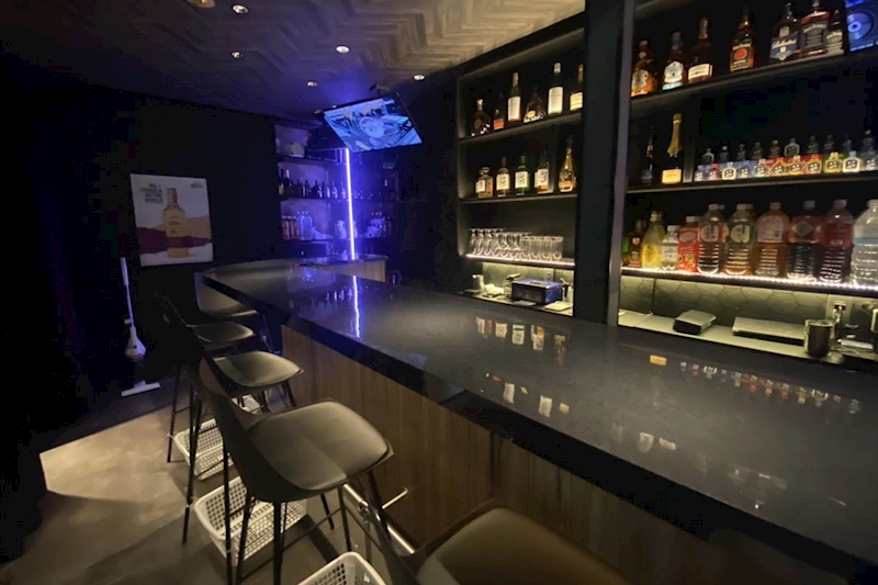 Girls bar miu・ミウ - 新橋/ガールズバー【ポケパラ】